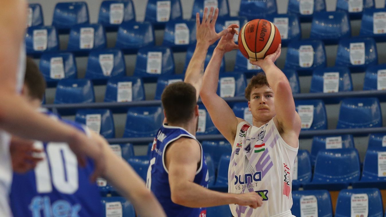 Pécs ellen zárul a szezon