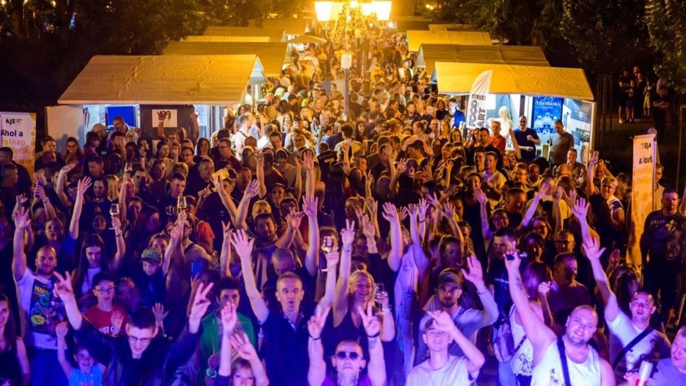 A Fricska Táncegyüttes és a Budapest Jazz Orchestra Comboval indít a ...