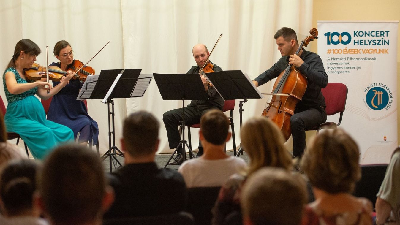 Nemzeti Filharmonikusok játszottak Ballószögön