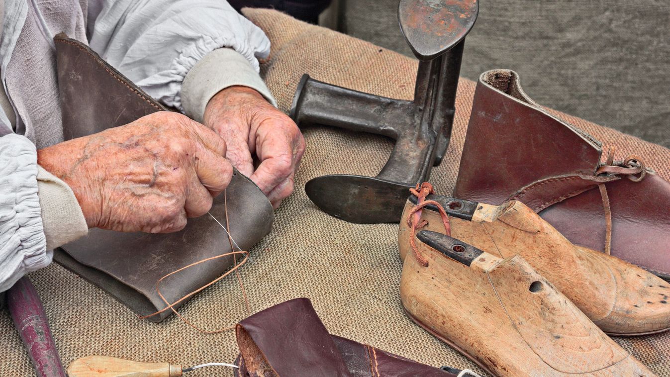 Mit csináltak a következő régi mesteremberek?