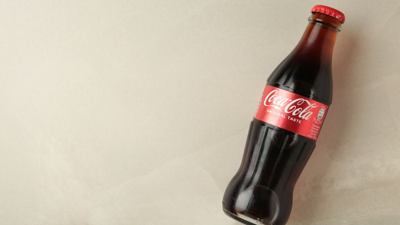 Coca Cola különlegesség Kecskeméten: 15 ezer forint egy üveg