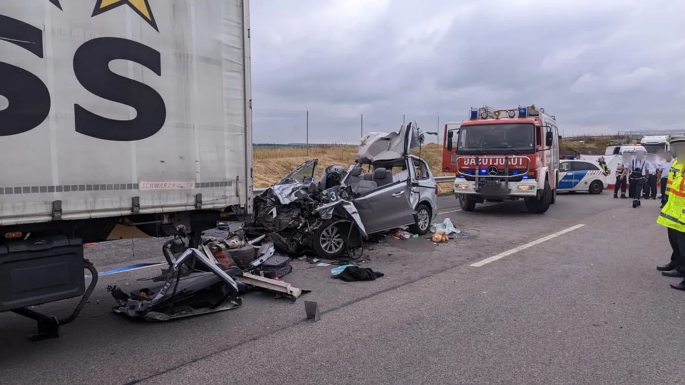 Tragikus baleset az M1-esen: négyen meghaltak, hárman életveszélyben – senki nem volt bekötve