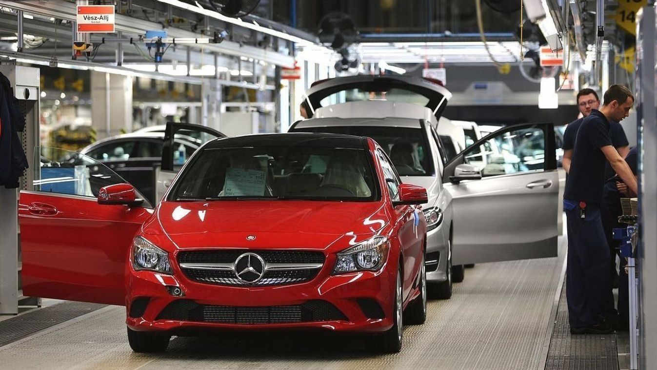 Soha nem látott lendületben a Mercedes