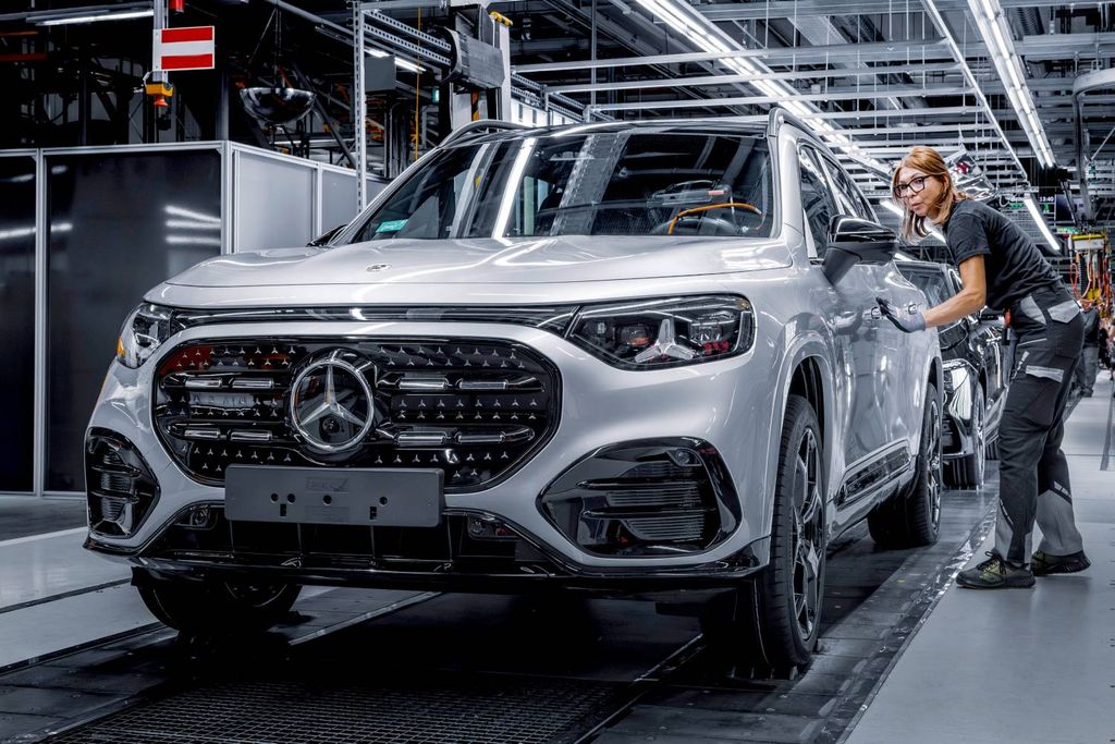 Az új Mercedes GLB napokon belül legördül a kecskeméti gyártószalagról